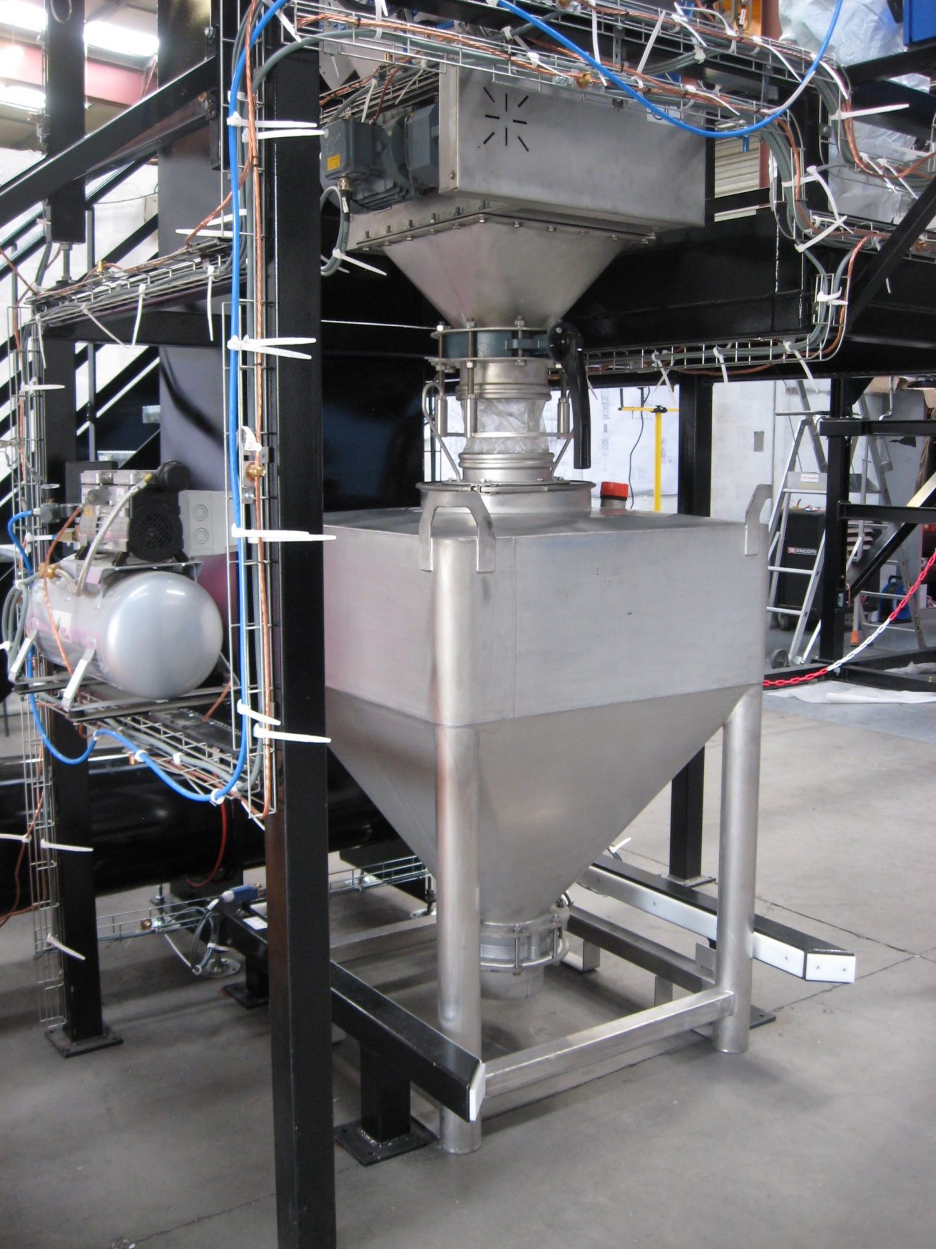 EDF: Boron reconditioning and overflow systems - Cegelec CEM